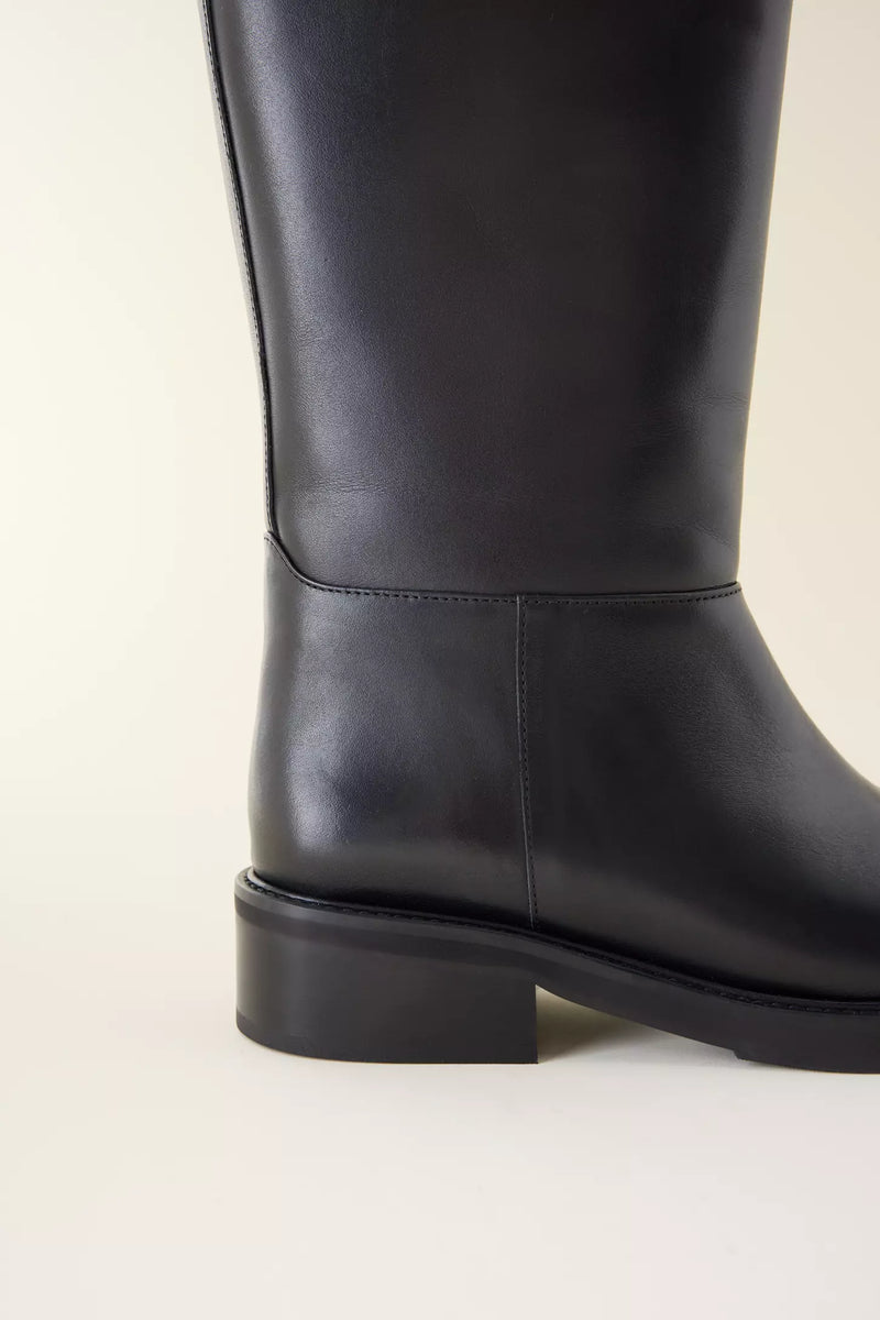Flattered Frances Black Leather Boots– Willow & Wolf Marlborough