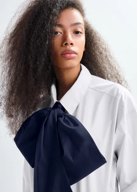 Essentiel Antwerp Jambers Bow Collar Shirt in White And Navy– Willow ...