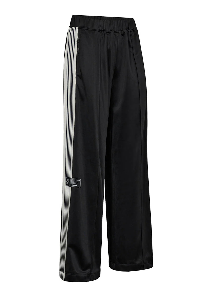 Haute L'Amitie Baggy Track Pants in Black– Willow & Wolf Marlborough